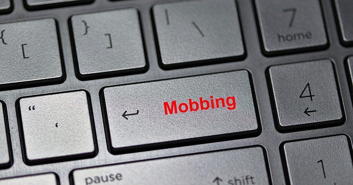 Schutz vor Cybermobbing | Radio Charivari Würzburg